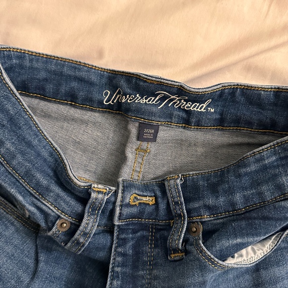 Universal Thread | Jeans | Universal Thread Jeans | Poshmark